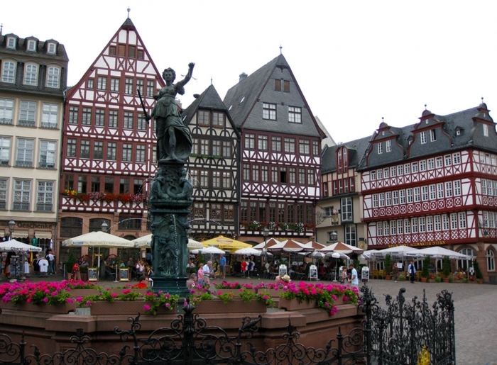 【ドイツ】フランクフルトでゆったり散歩で巡る歴史地区の観光地&カフェ - おすすめ旅行を探すならトラベルブック(TravelBook)